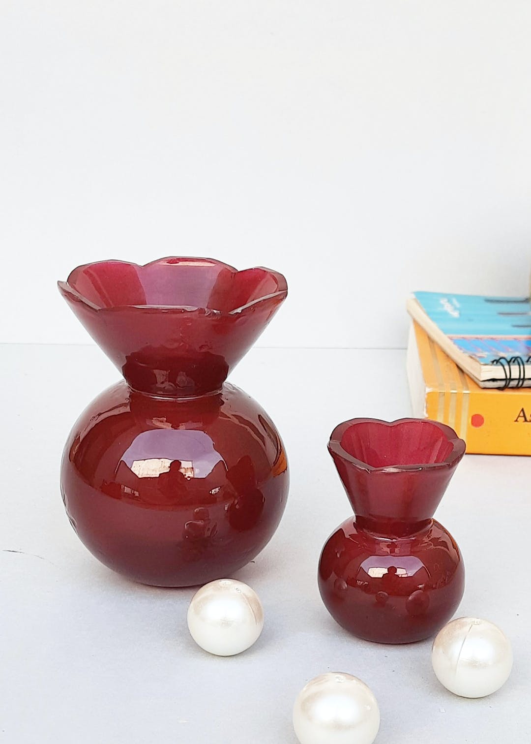 Get Maroon Glass Vase Set at ₹ 750 | LBB Shop