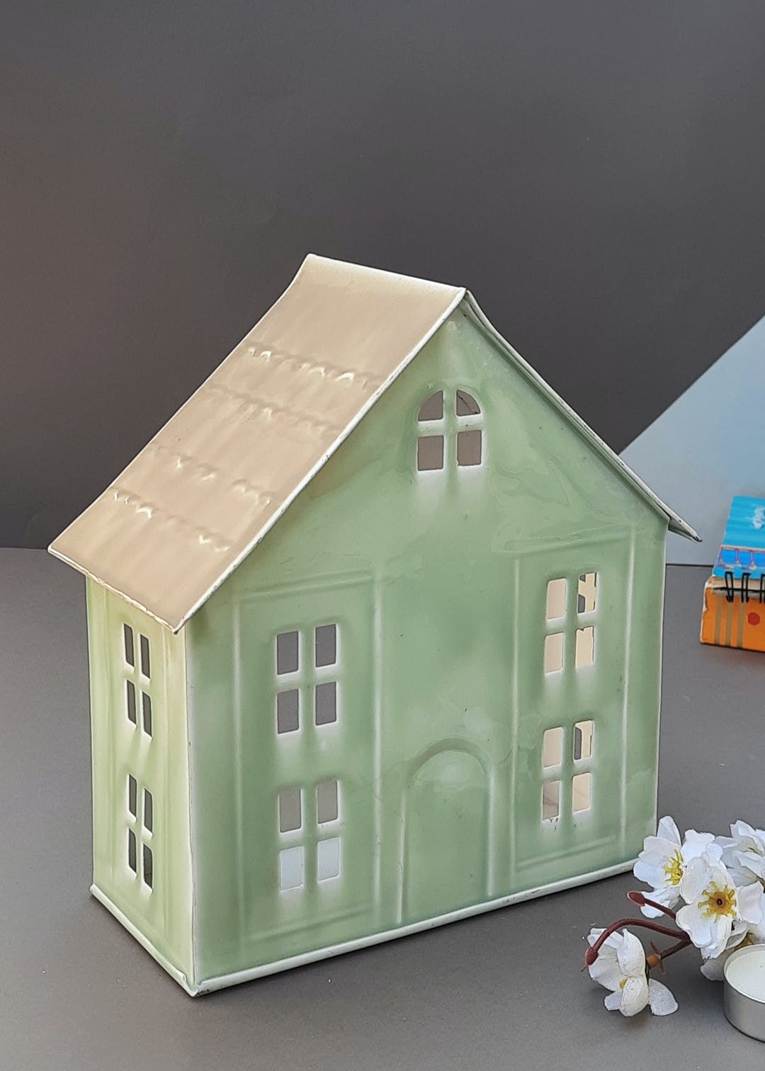 Get Hut T Lite Holder at ₹ 850 | LBB Shop