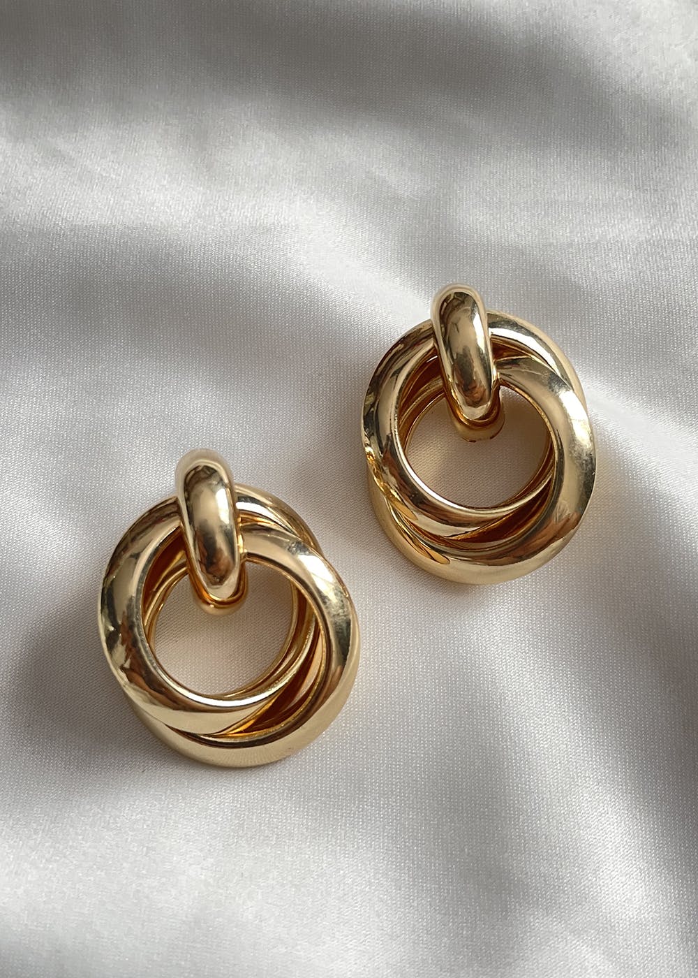 Get Golden Elegant Studs at ₹ 540 | LBB Shop