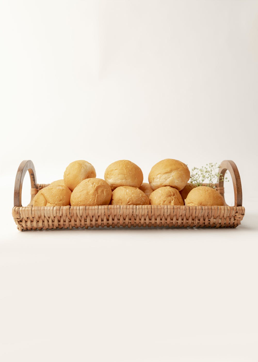 Get Handmade Wicker Bread Tray at ₹ 999 | LBB Shop