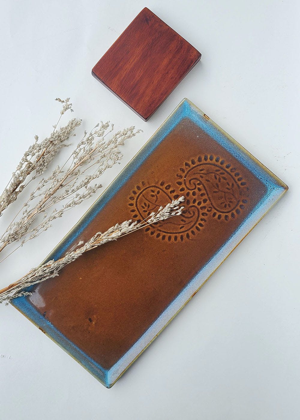 Get Hazel Satin Platter Tray at ₹ 2050 | LBB Shop