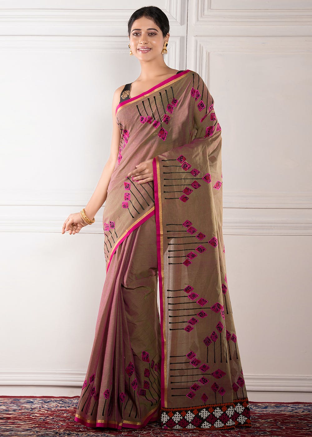 Get Dual Toned Bangladeshi Cotton Embroidered Saree at ₹ 2708 | LBB Shop