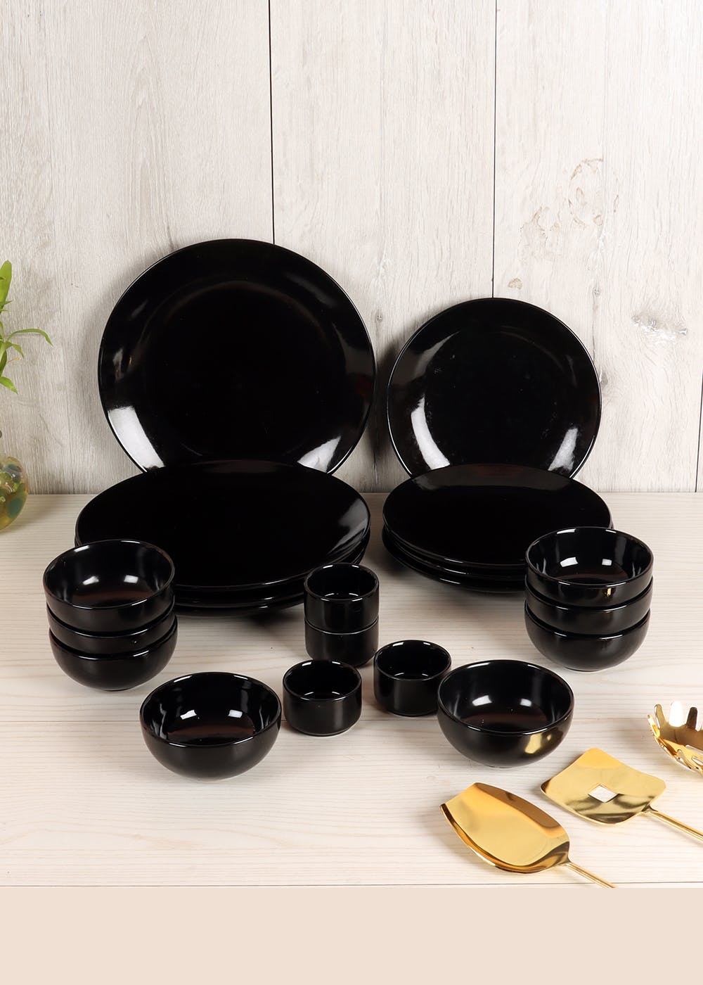 Get Black Ceramic Dinner Set at ₹ 4511 | LBB Shop
