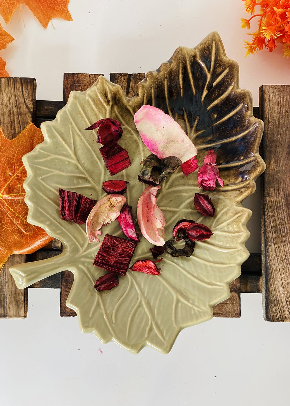 Get Maple Leaf Maroon & Cream Platter at ₹ 1299 | LBB Shop