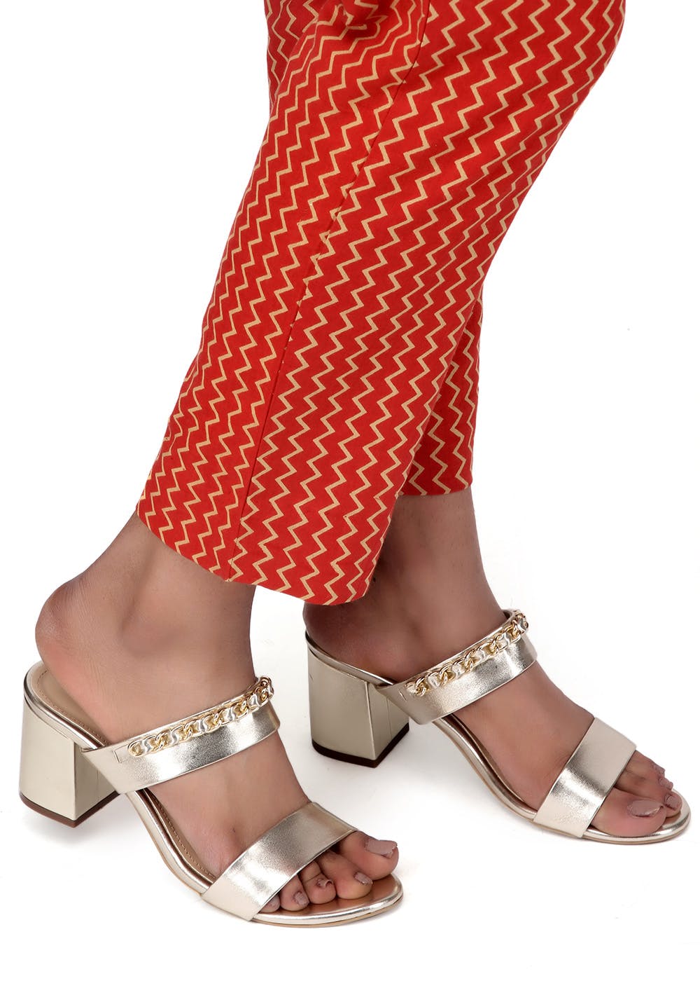 Get Chain Embellished Dual Strapped Block Heels at ₹ 1890 | LBB Shop Get Chain Embellished Dual Strapped Block Heels at ₹ 1890 | LBB Shop