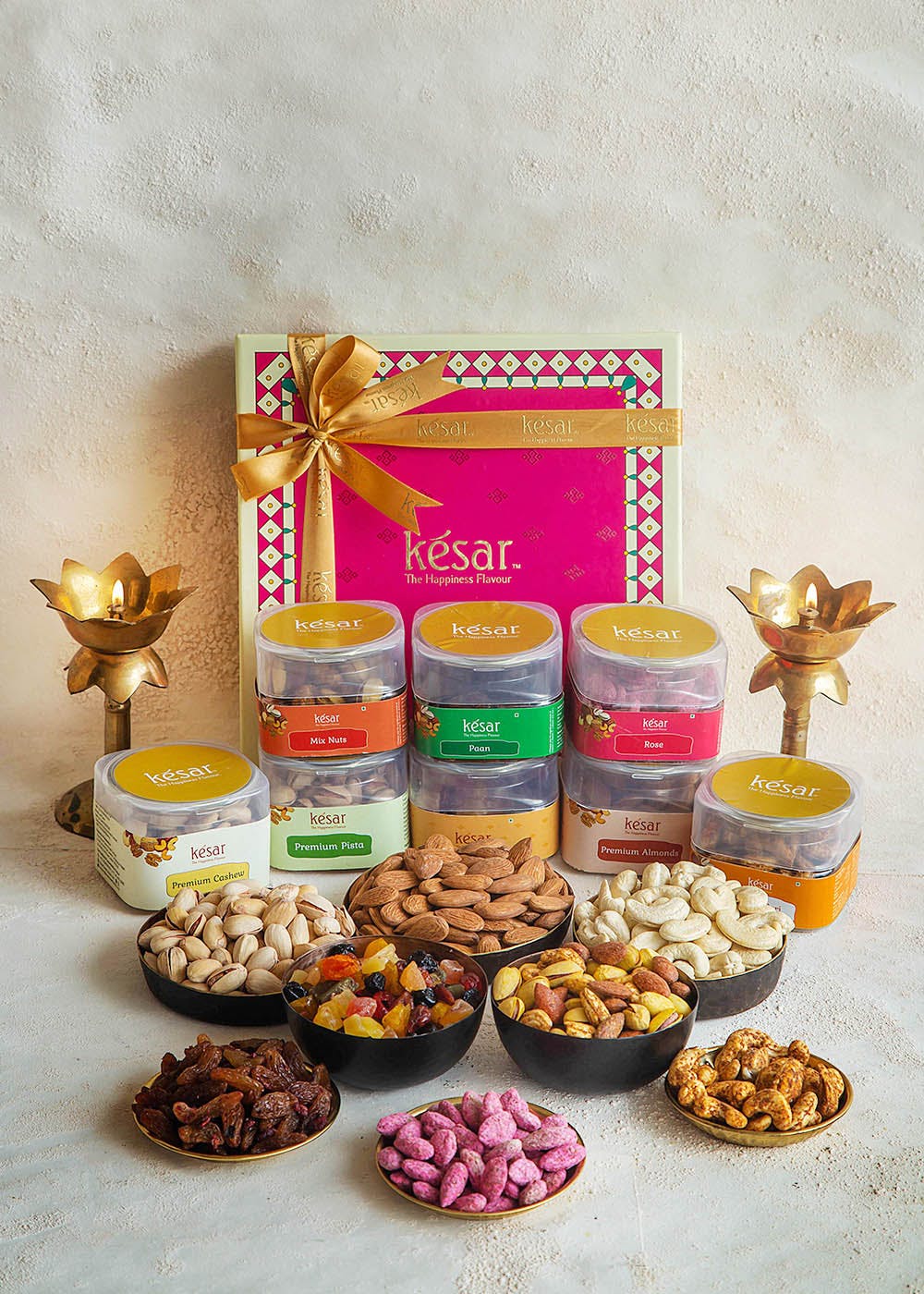 Get Gift Pack - Healthy Dry Fruits, Nuts & Berries at ₹ 2538 | LBB Shop