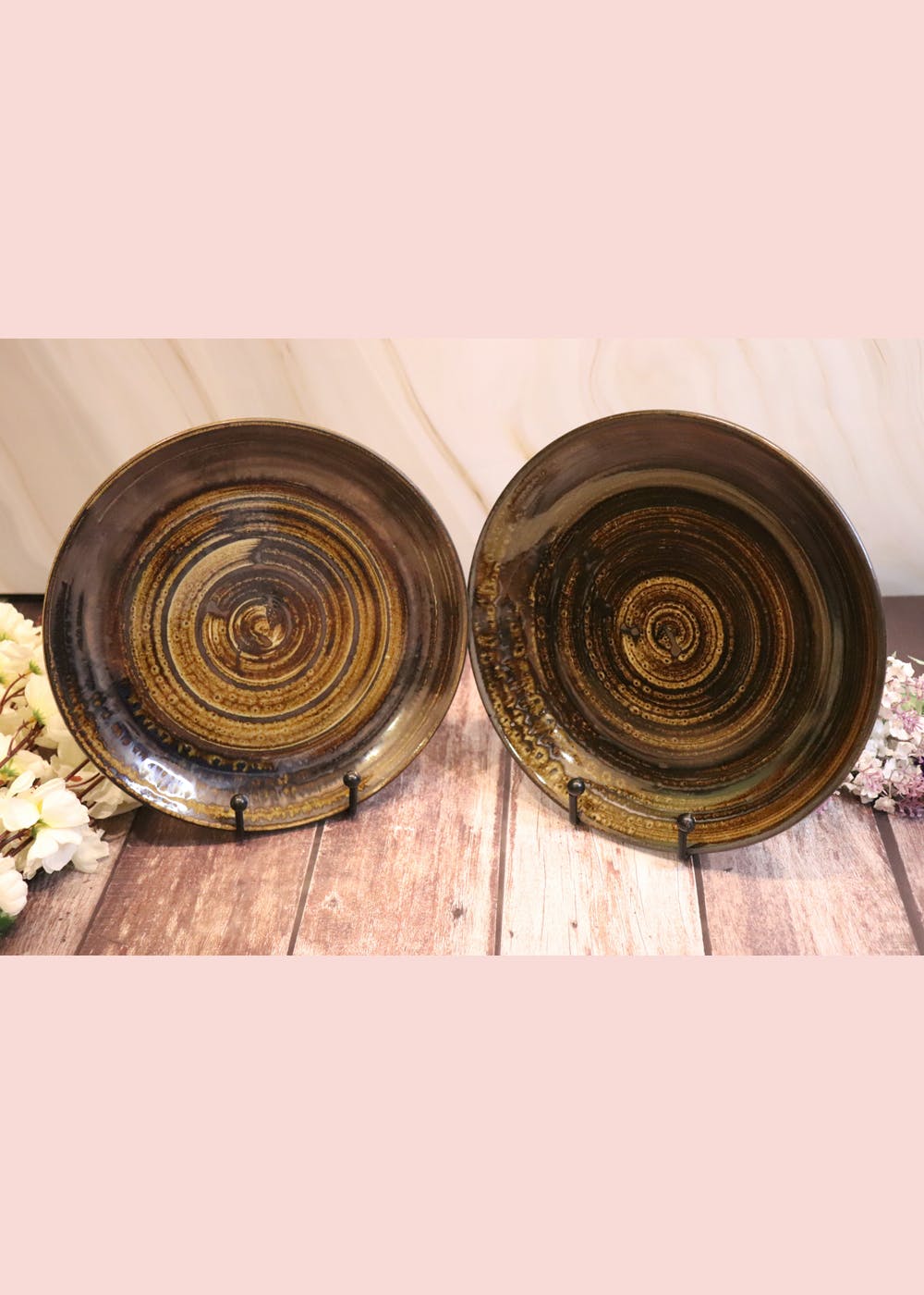 Get The Classic Wooden Finish Dinner Plates - Set of 2 at ₹ 1199 | LBB Shop