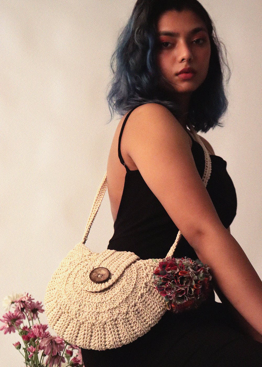 Get D Shaped Bag With Katran at ₹ 999 | LBB Shop