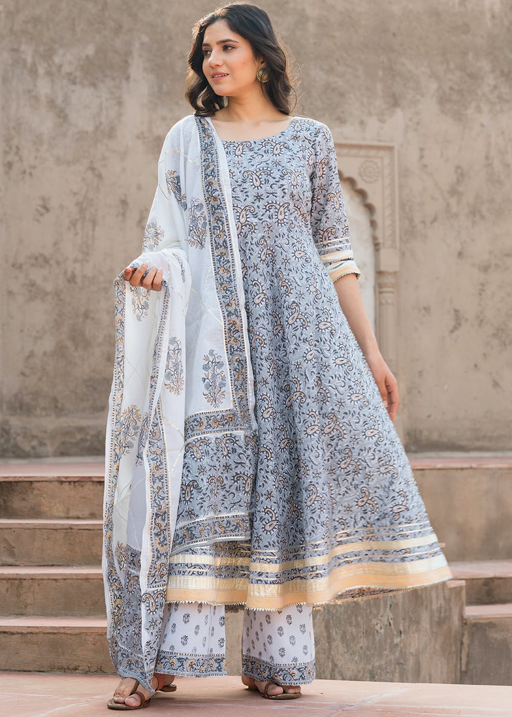 Get Paisley Grey Kurta Dupatta Set at ₹ 4799 | LBB Shop