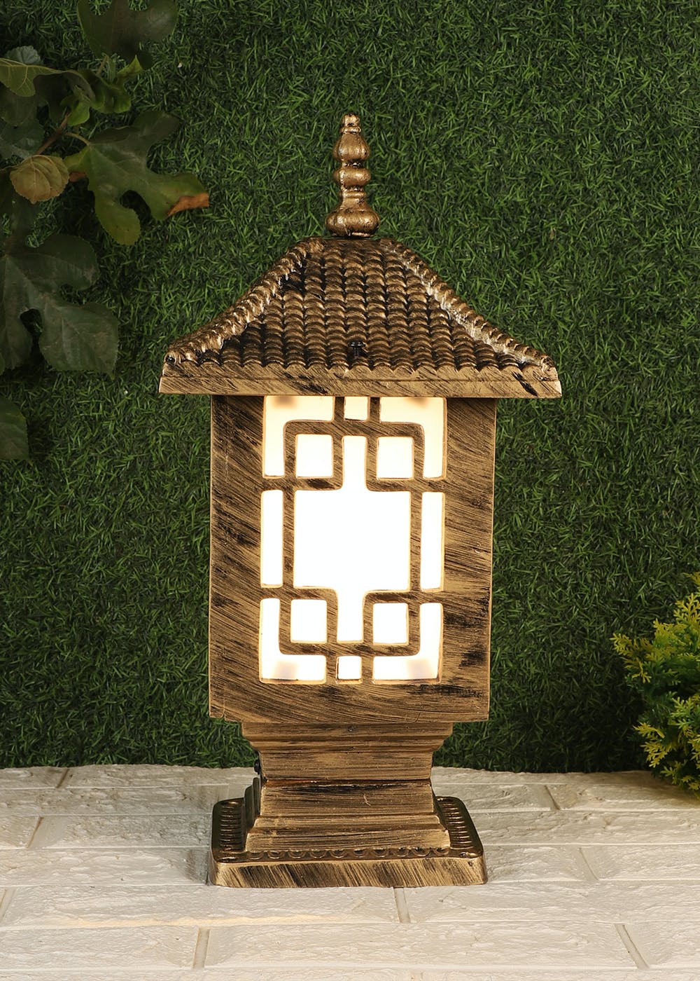 Get Gracious Antique Gold Iron Gate Lights at ₹ 3416 | LBB Shop