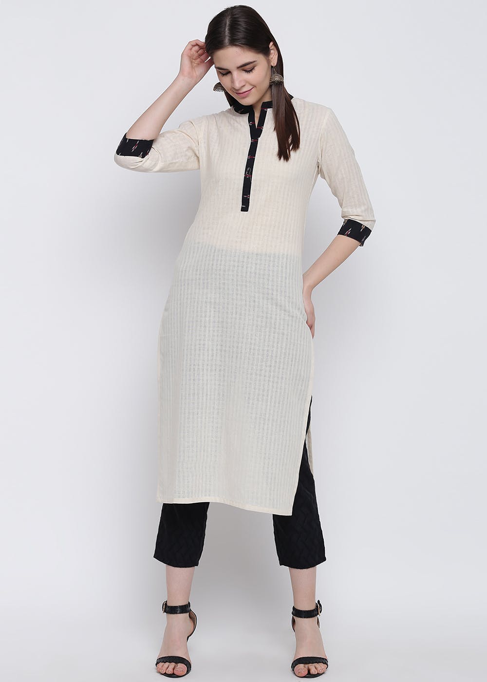 Get Ikat Panel Detail Self Checkered Kurta at ₹ 736 | LBB Shop