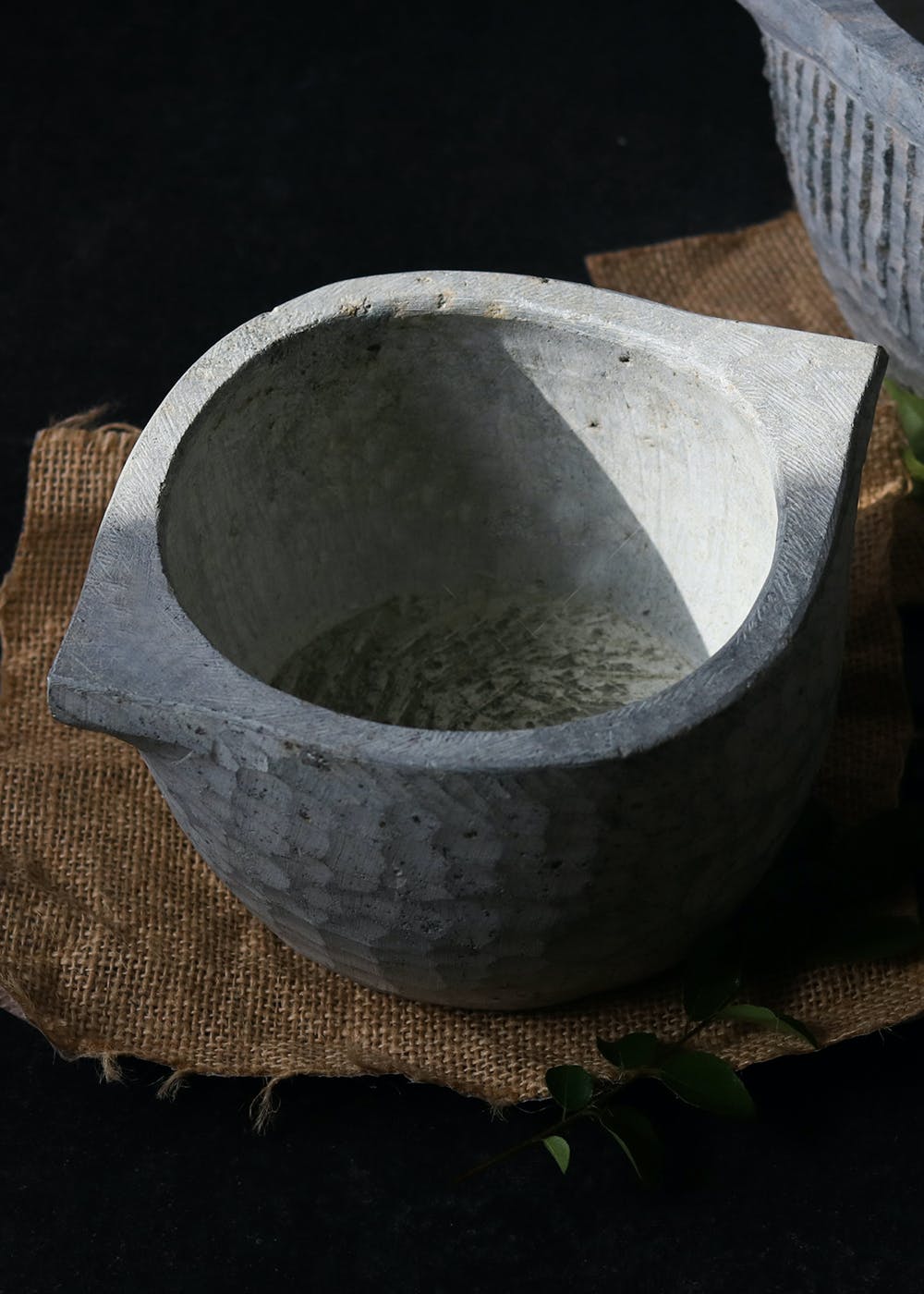 Get Soap Stone Pot/Kal Chatti (1.5L) at ₹ 1650 | LBB Shop