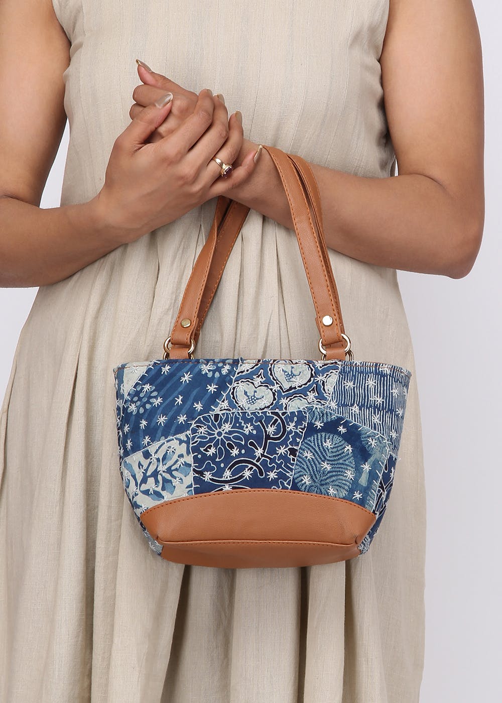 Get Handcrafted Ajrakh Indigo Handbag at ₹ 1299 | LBB Shop