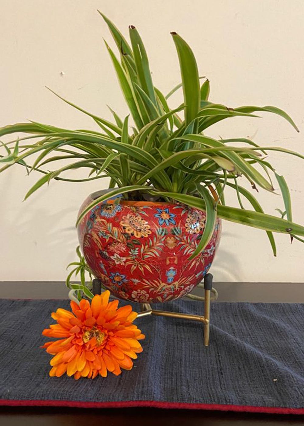 Get Floral Printed Red Metal Planter with Stand at ₹ 700 | LBB Shop