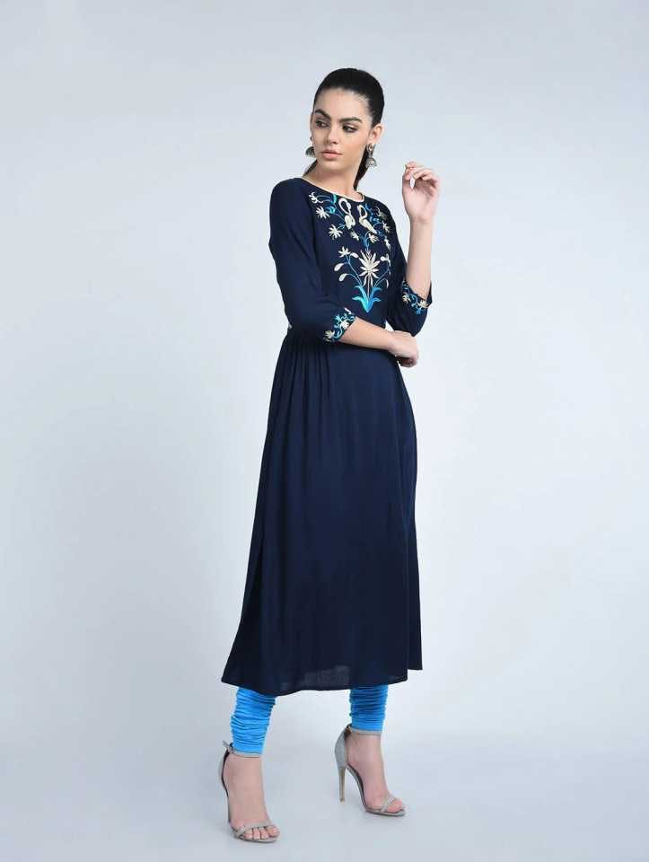 Get Swan & Floral Embroidered Long Tunic at ₹ 899 | LBB Shop