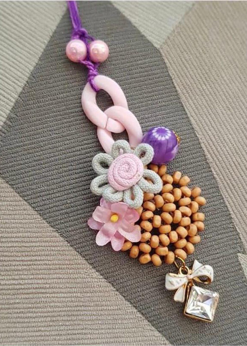 Get Pastel Lock Beaded Lumba Rakhi at ₹ 469 | LBB Shop