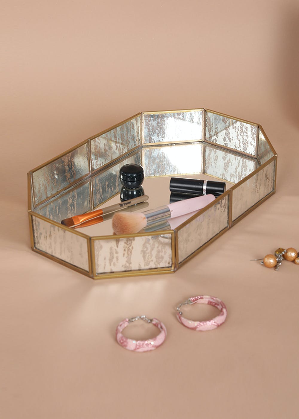 Get Octagonal Antique Mirror and Brass Rim Tray (Set of 2) at ₹ 3250 ...