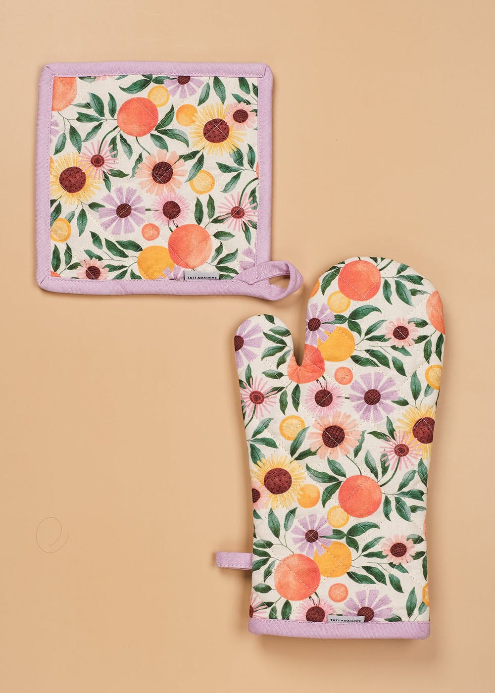 Get Orange Garden Oven Mitt & Pot Holder Set at ₹ 499 | LBB Shop