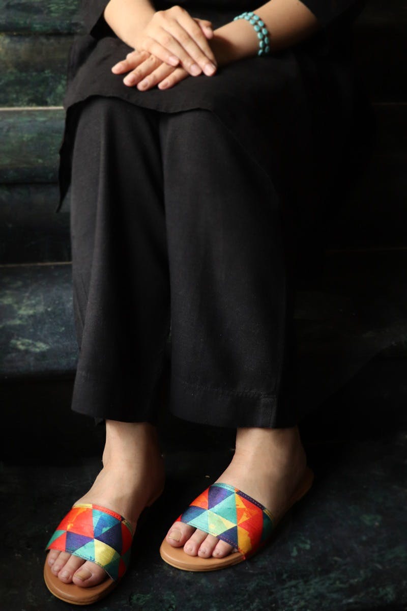 Get Love triangles sliders at ₹ 499 | LBB Shop