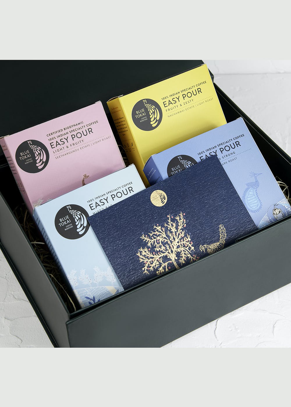 Get Premium Easy Pour Gift Set at ₹ 1166 | LBB Shop