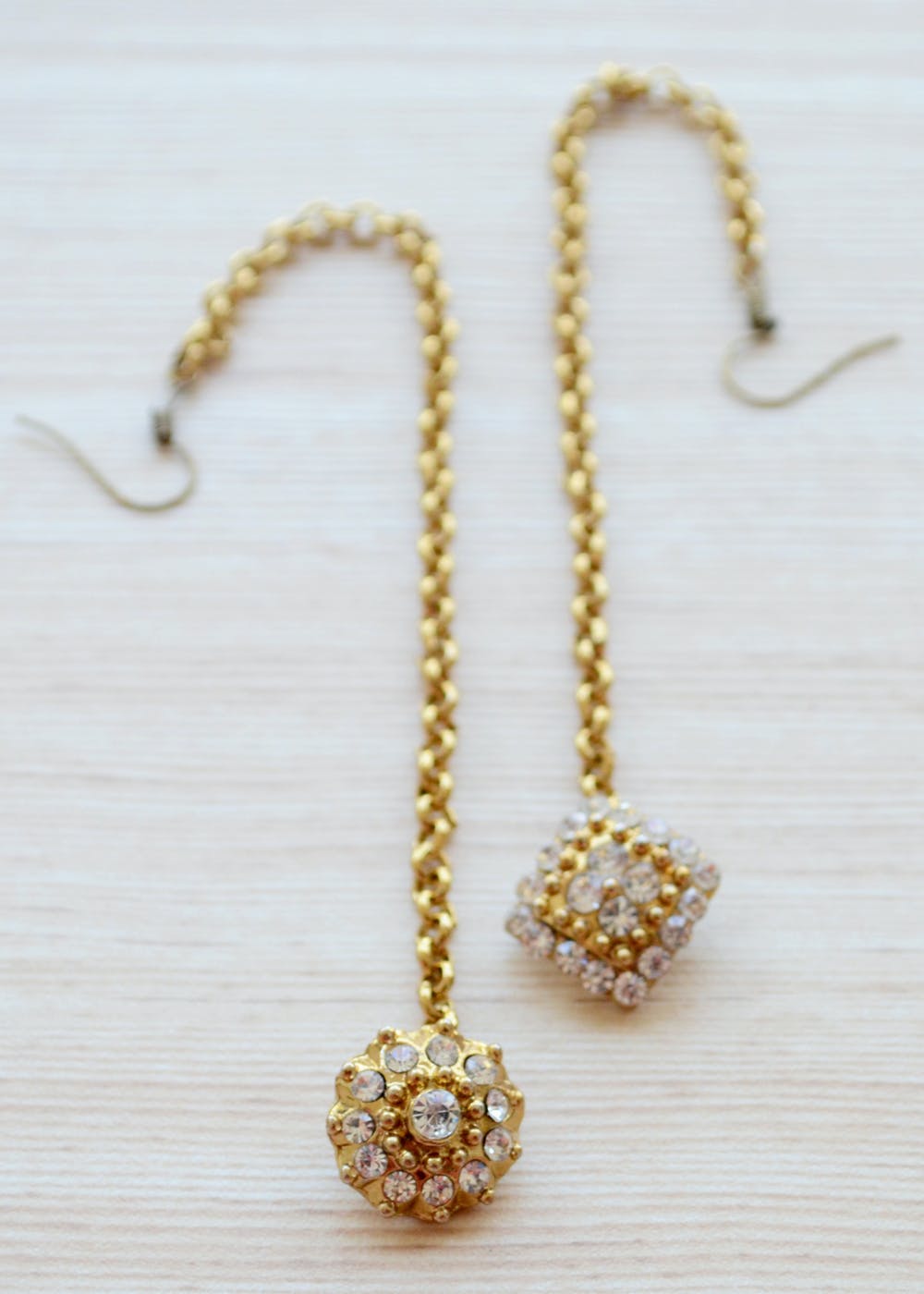 Get Ethnic Rajasthani Gold Diamond Stone Borla And Maang Tikka Set at ...