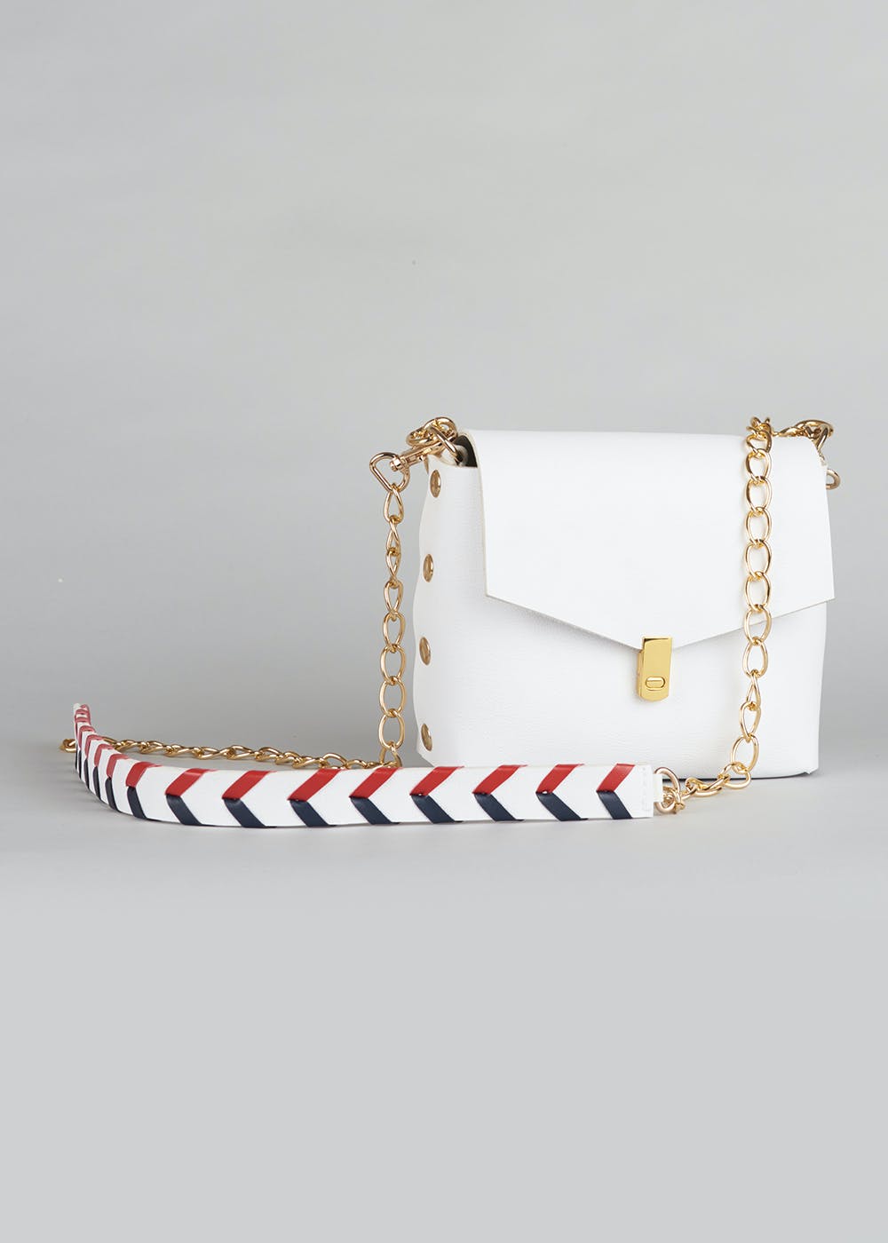 Get Chain Link Handle White Sling Bag at ₹ 3500 | LBB Shop