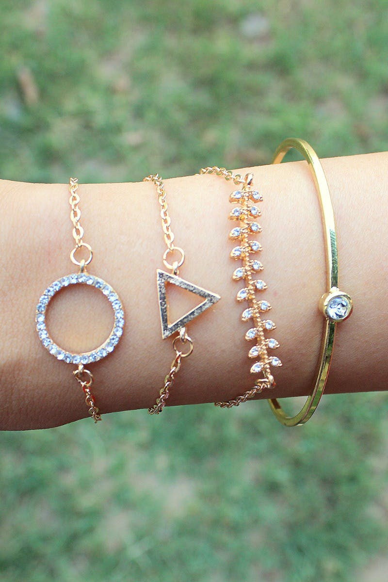 Get Rhinestone Studded Minimalist Bracelet Stack (Set of 4) at ₹ 520 ...