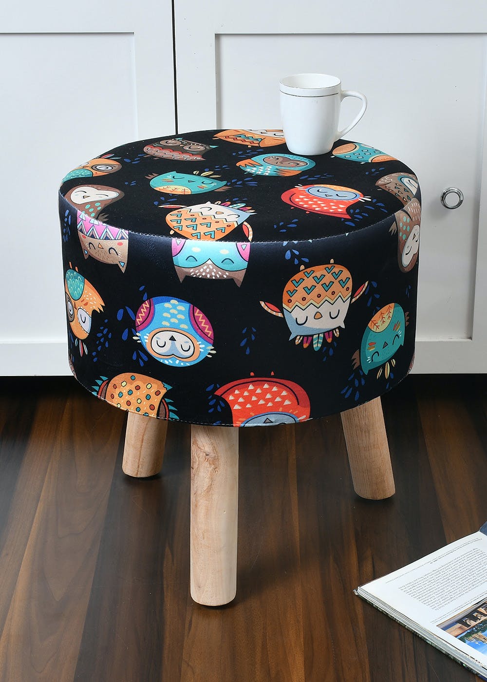 Get Black Owl Seating Stool With Digital Print at ₹ 1699 | LBB Shop