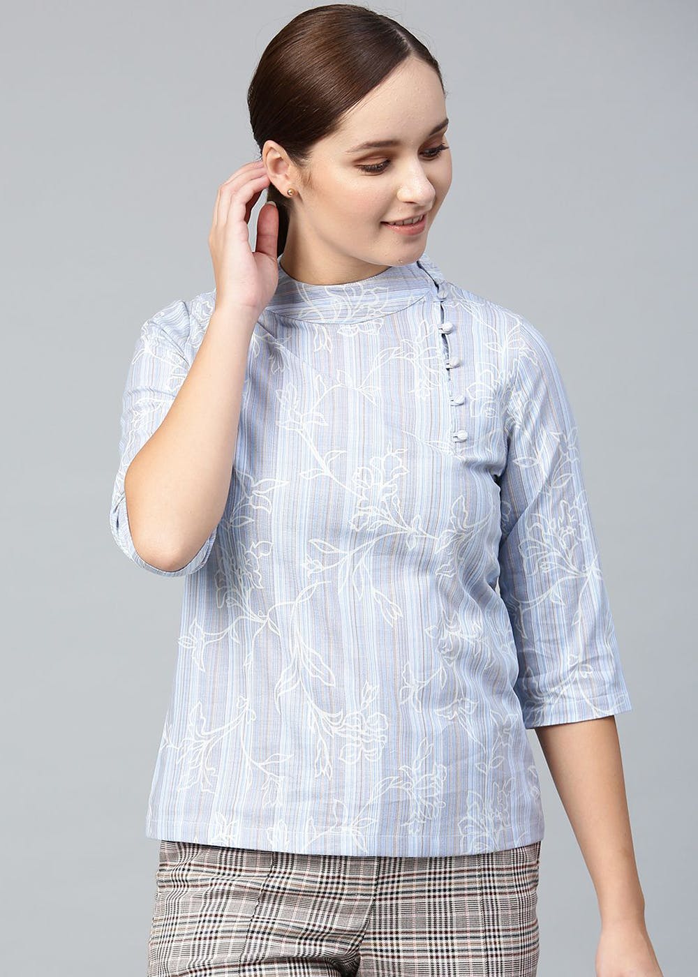 Get Side Button Floral Linen Top at ₹ 1799 | LBB Shop