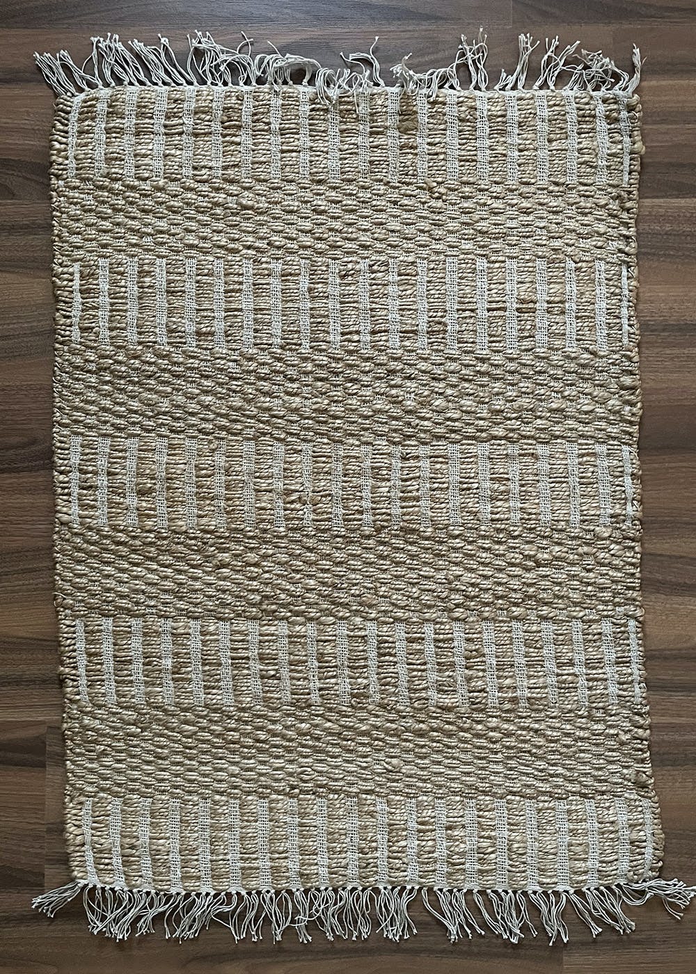 Get Hand Woven Hemp And Cotton Rug at ₹ 1850 | LBB Shop
