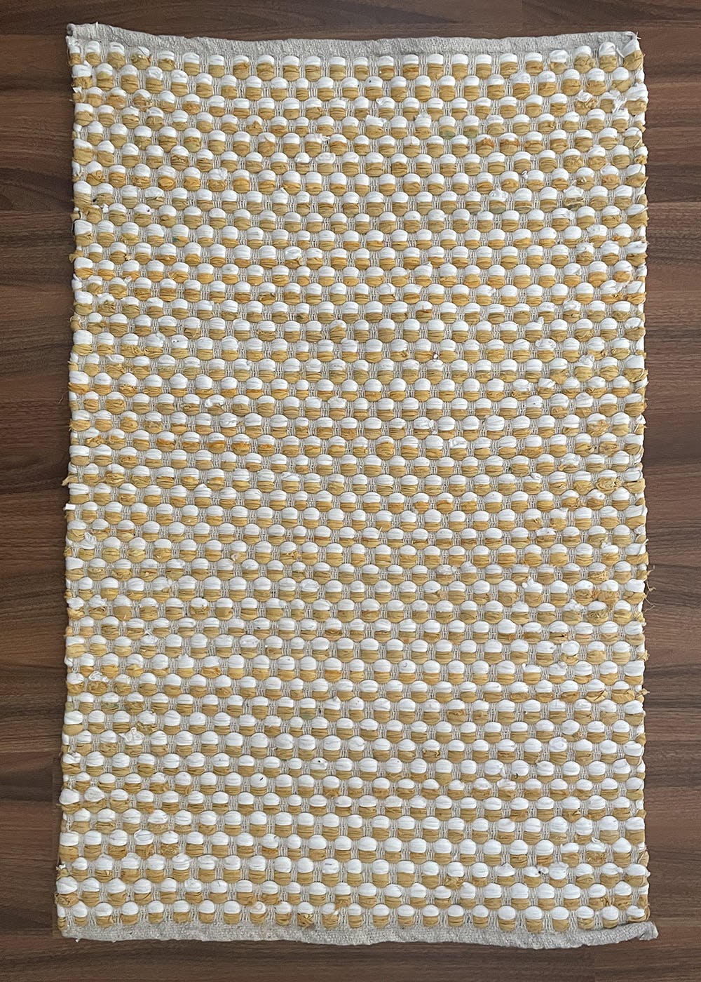 Get Yellow And White Recyclable Chindi Rag Rug at ₹ 1360 | LBB Shop