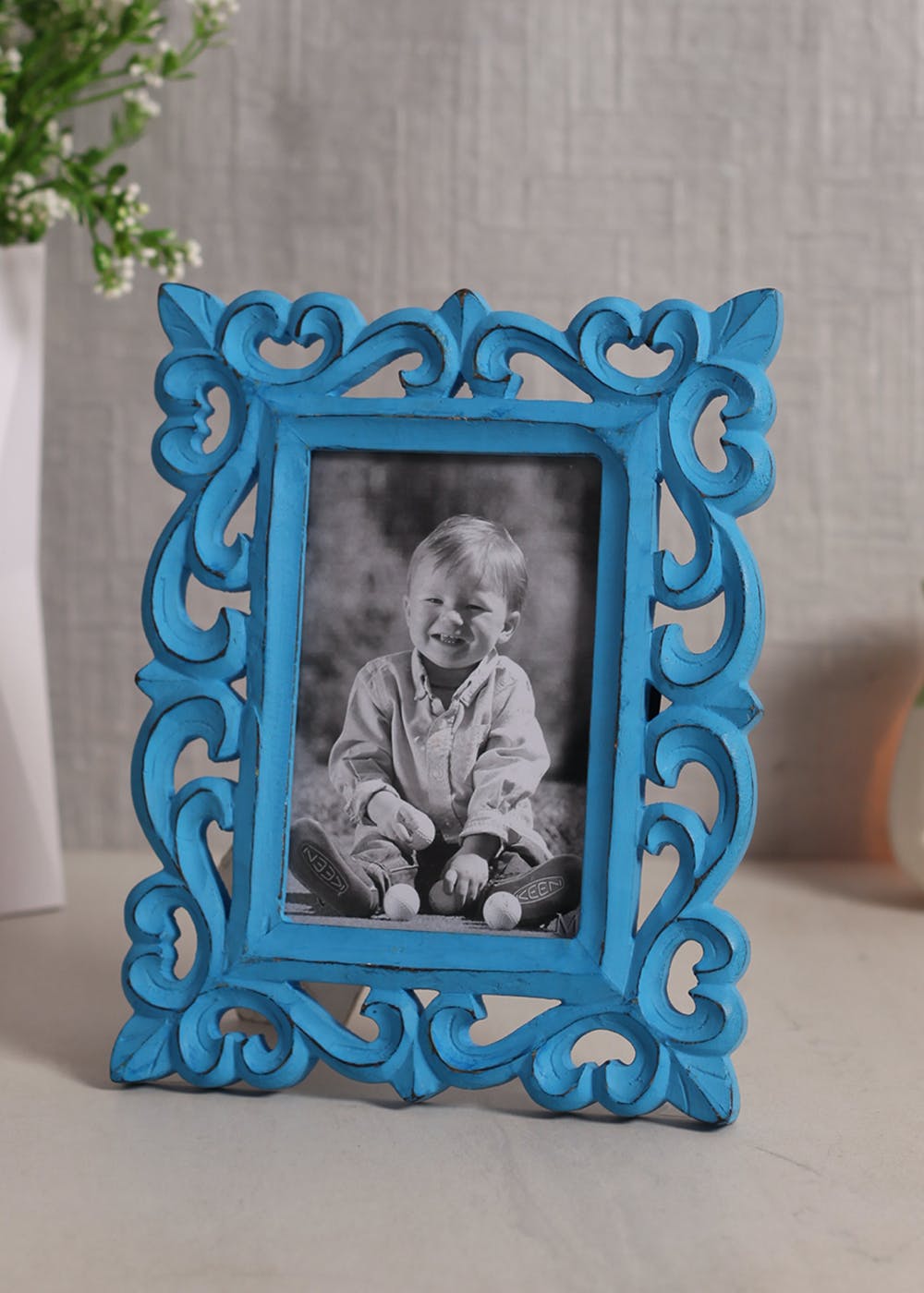 Get Single Table Top Wooden Carved Photo Frame (Photo Size : 7 X 5 Inch ...