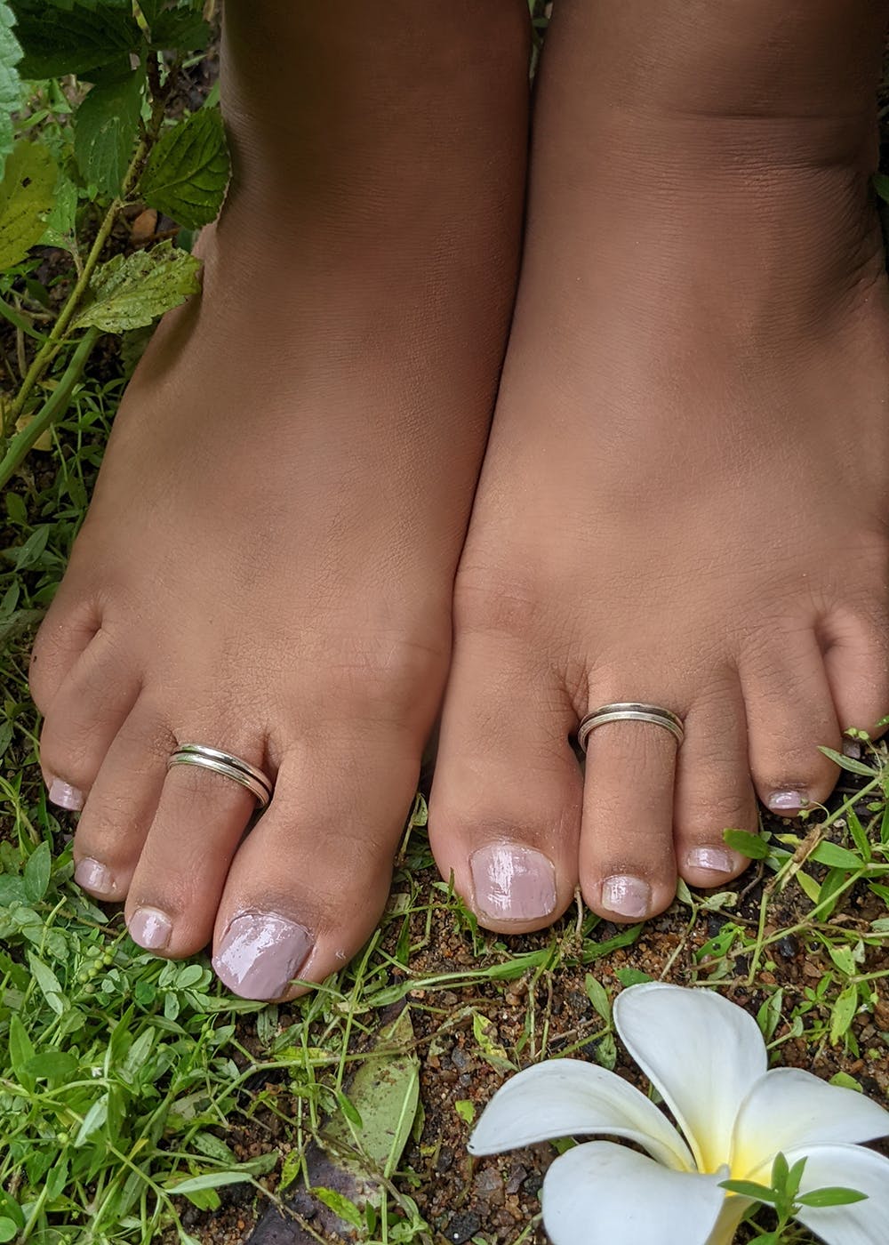 Get 925 Sterling Silver Minimalist Band Toe Rings at ₹ 1299 | LBB Shop