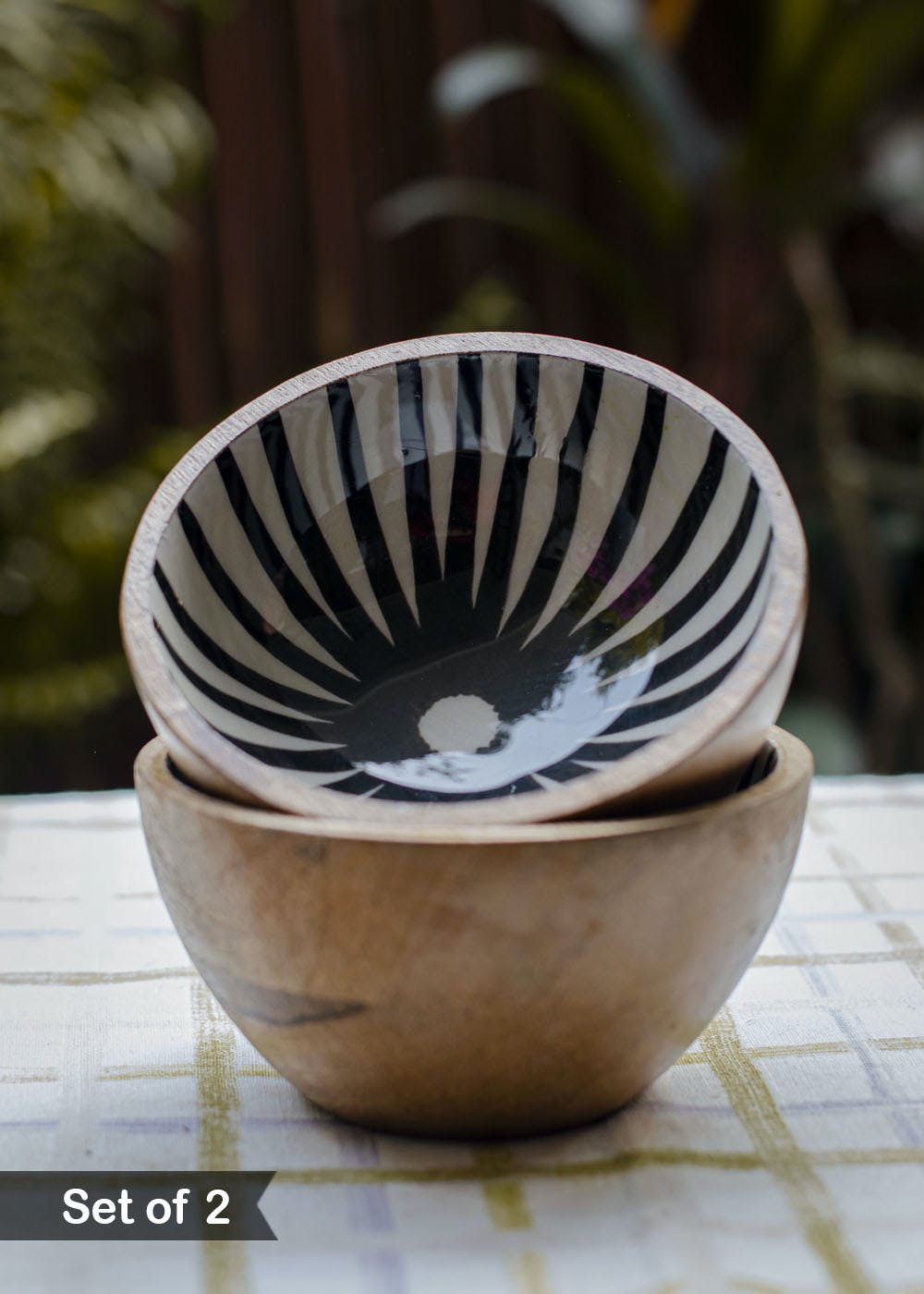Get Soho Striped Mango wood Bowl - Set of 2 at ₹ 1225 | LBB Shop