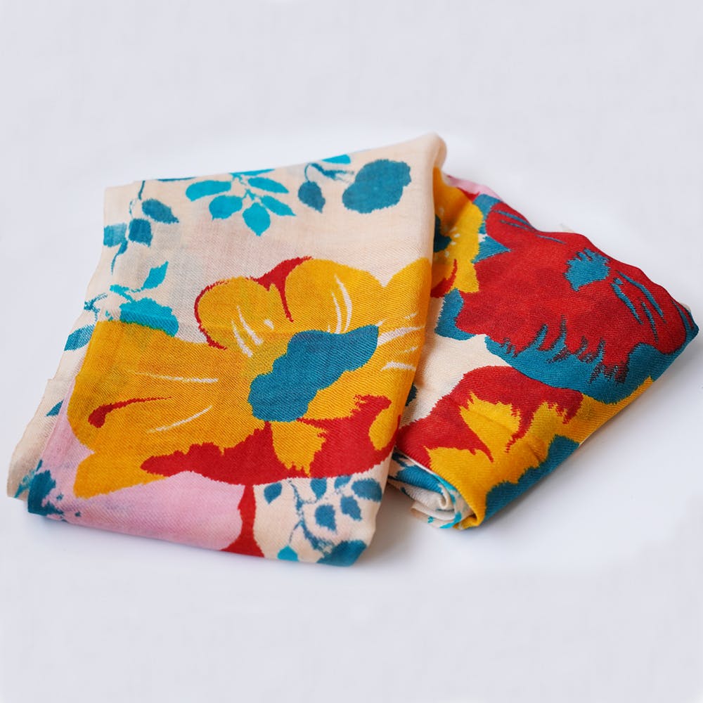 Get Red & White Stole at ₹ 1594 | LBB Shop