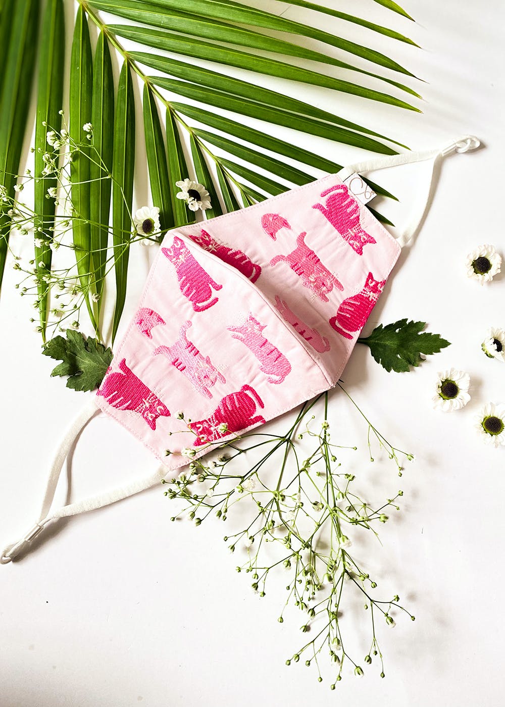 Get The All-Pink Meow Mask at ₹ 599 | LBB Shop