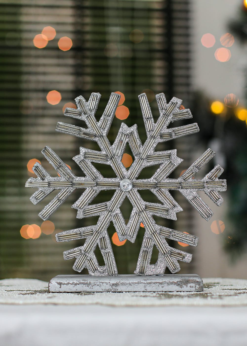 Get India Silver Snowflakes Christmas Table Decor at ₹ 849 | LBB Shop