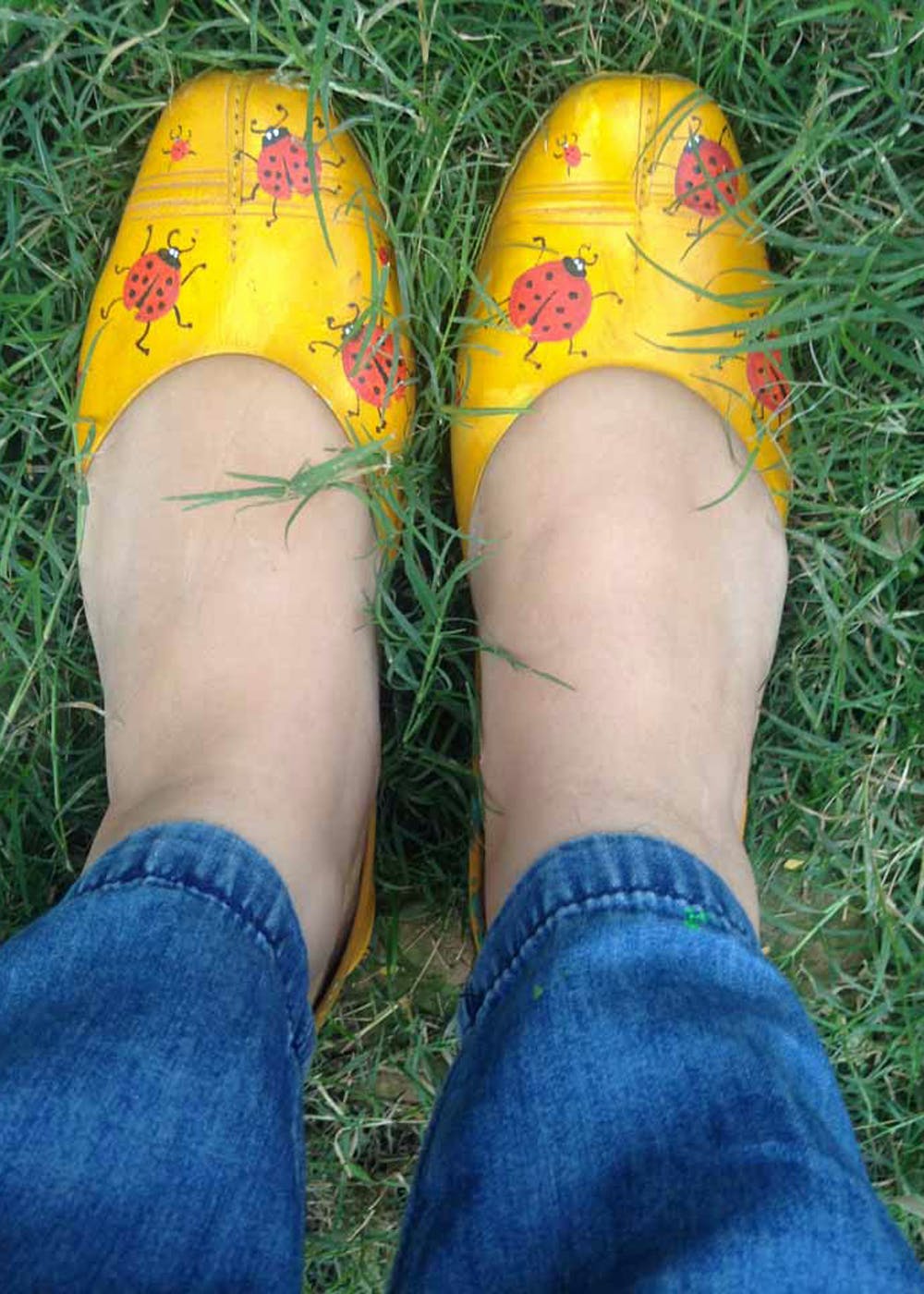 Get Ladybug Handpainted Yellow Juttis at ₹ 1999 | LBB Shop