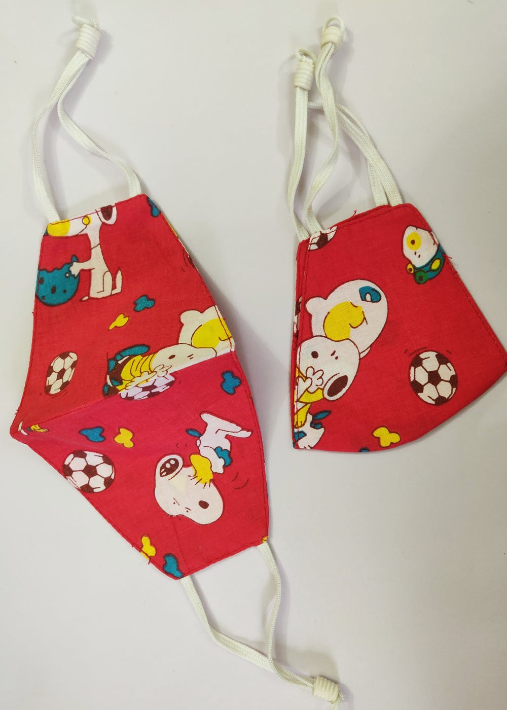 Get Snoopy Theme Red Kids Mask at ₹ 175 | LBB Shop