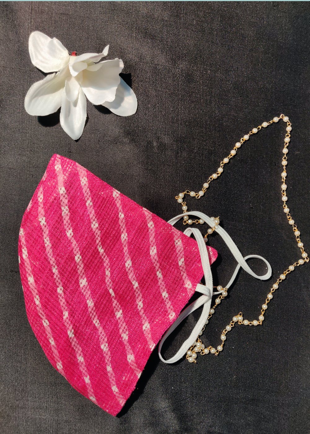 Get Pink Striped Face Mask With Chain at ₹ 385 | LBB Shop