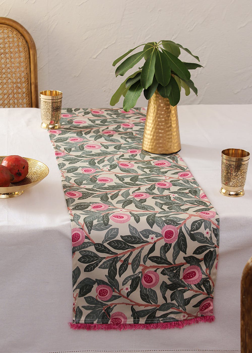 Get Leaf Printed Table Runner at ₹ 1169 | LBB Shop