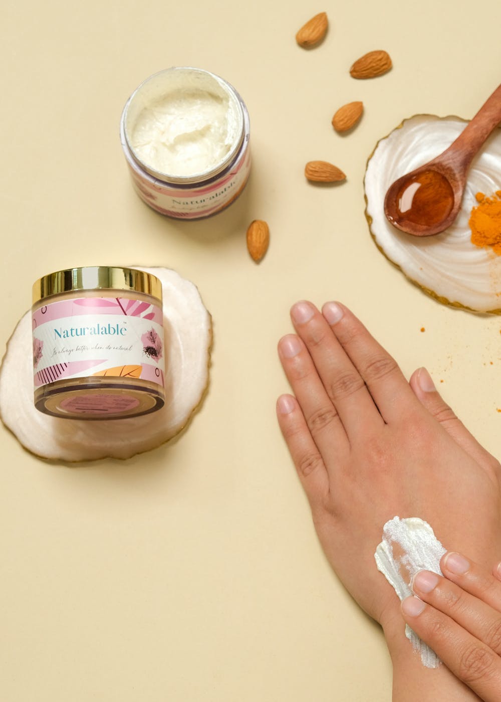 Get Turmeric Saffron Face Scrub - 100 Grams at ₹ 718 | LBB Shop