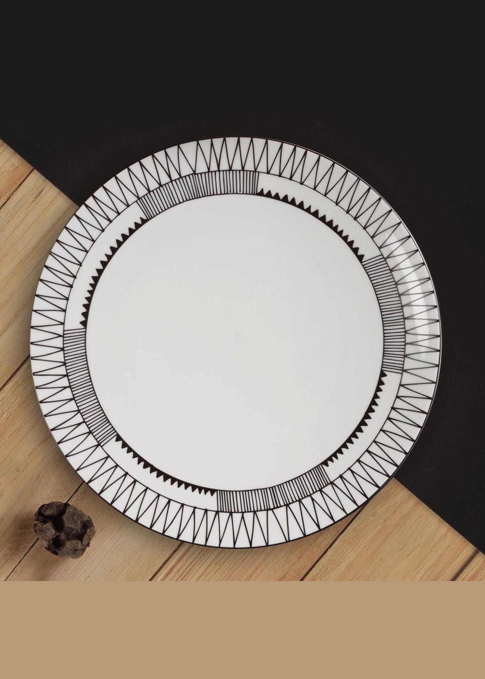 Get Incan Moon Dinner Plate at ₹ 1700 | LBB Shop