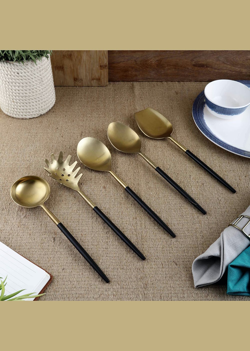 Get Radiant Black Handle Gold Steel Serving Spoons Set Of Five at ...