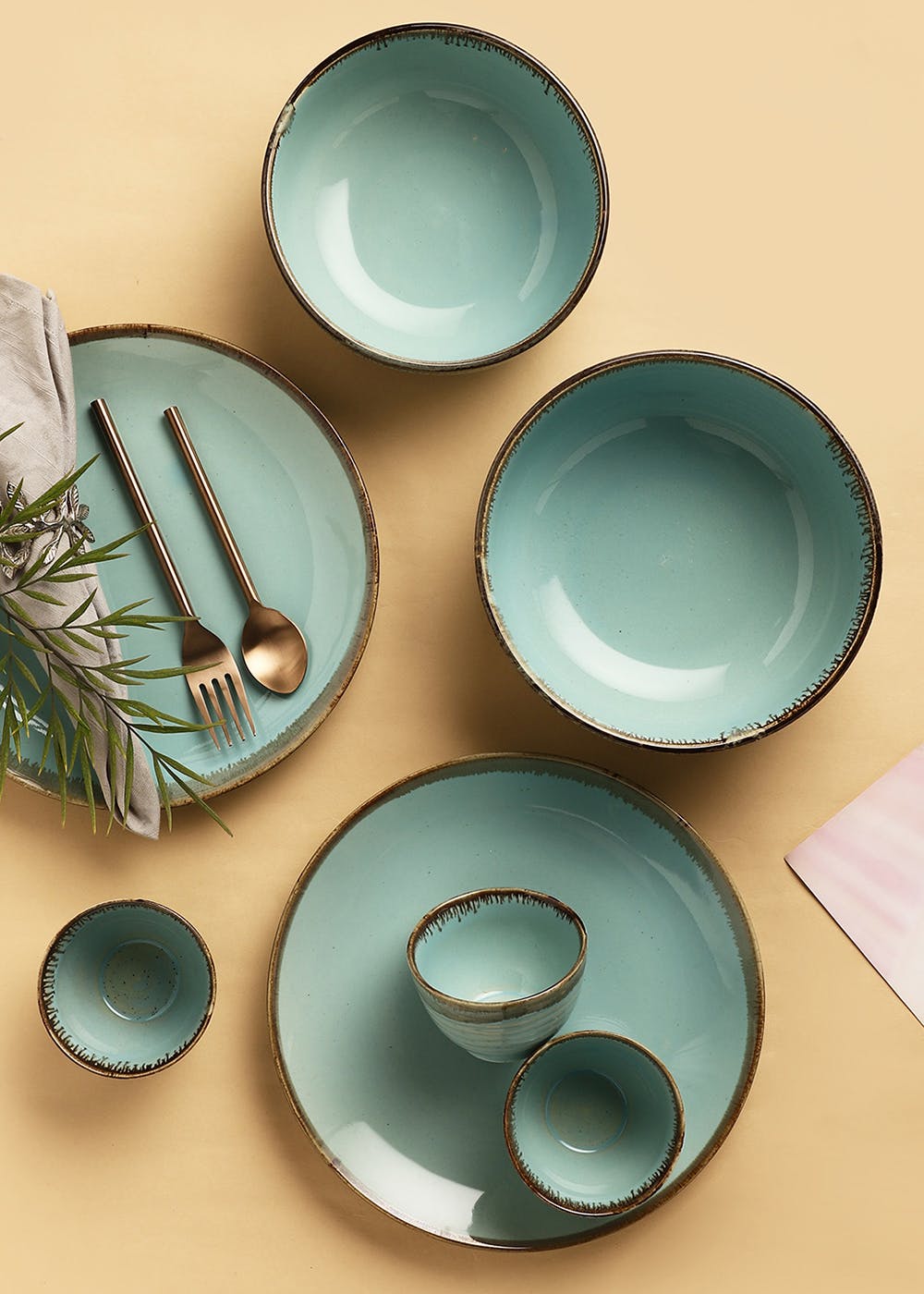 Get Tranquil Mint Ceramic Ten Piece Dinner Set - Plates, Veg Bowls ...