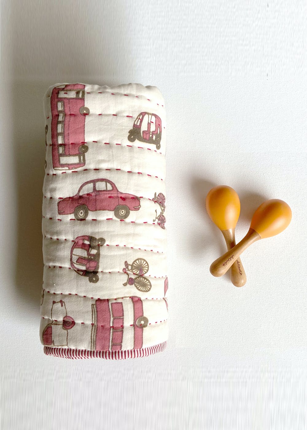Get Organic Gaari Receiving Blanket & Maracas Set at ₹ 4500 | LBB Shop