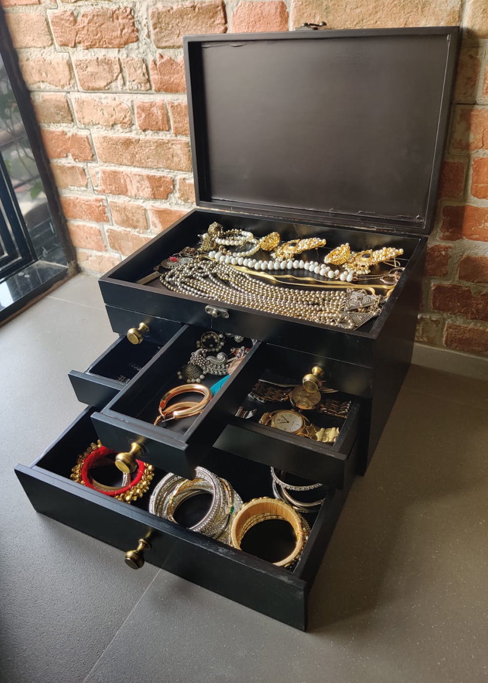 Get Classic Black Wooden Big Organizer With 5 Drawers at ₹ 3811 | LBB Shop