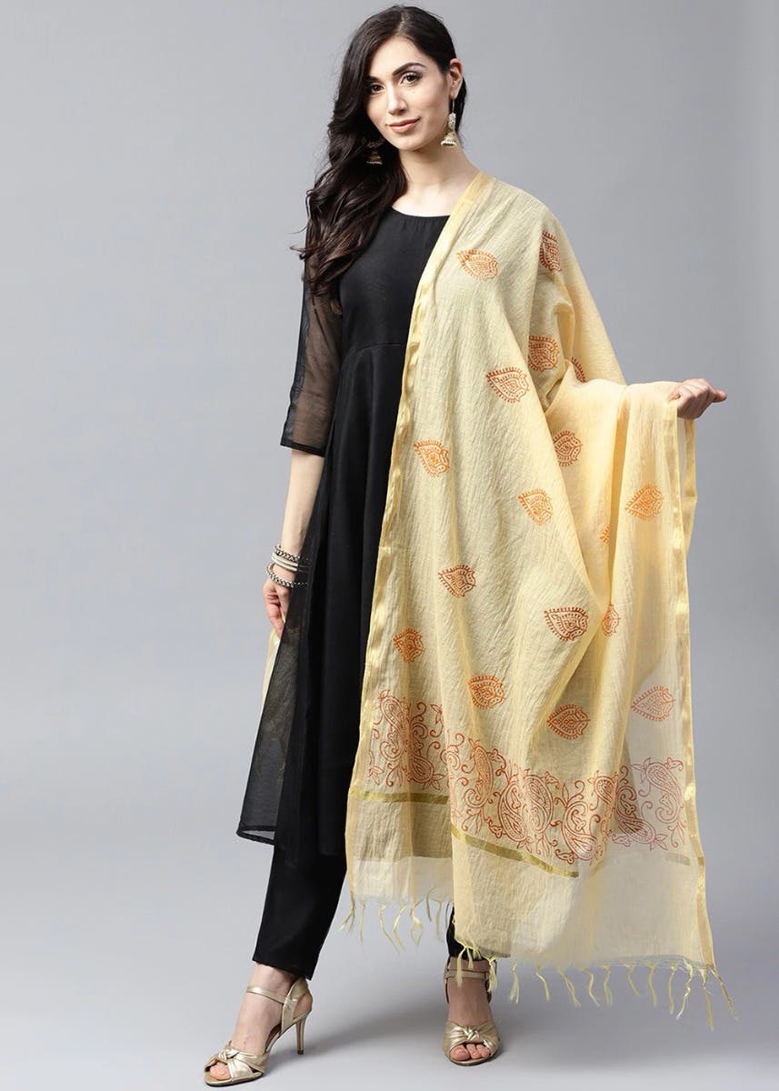 Get Tassel Detail Handblock Paisley Printed Dupatta at ₹ 1049 | LBB Shop