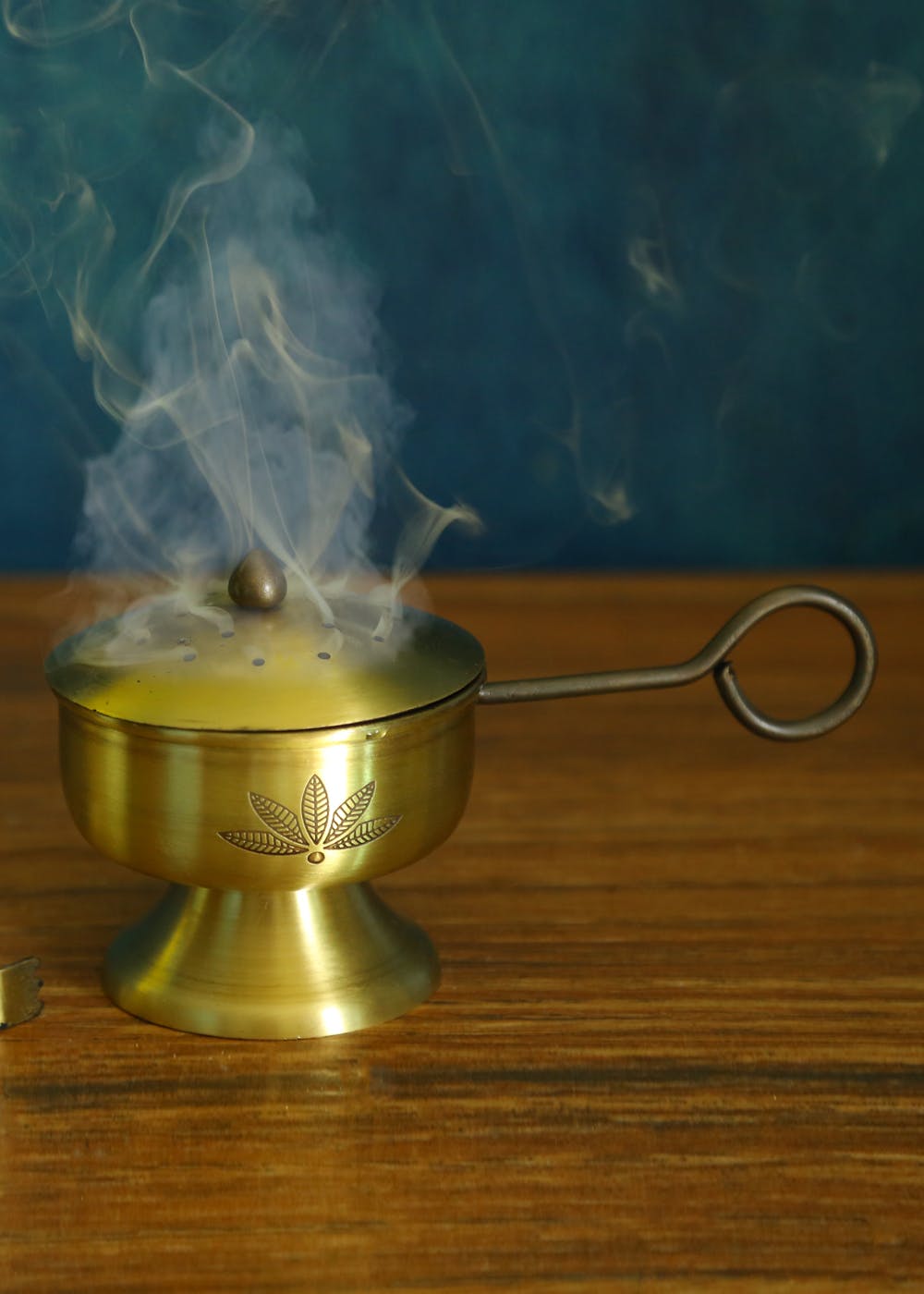 Get Fumer Gold / Antique at ₹ 1339 | LBB Shop