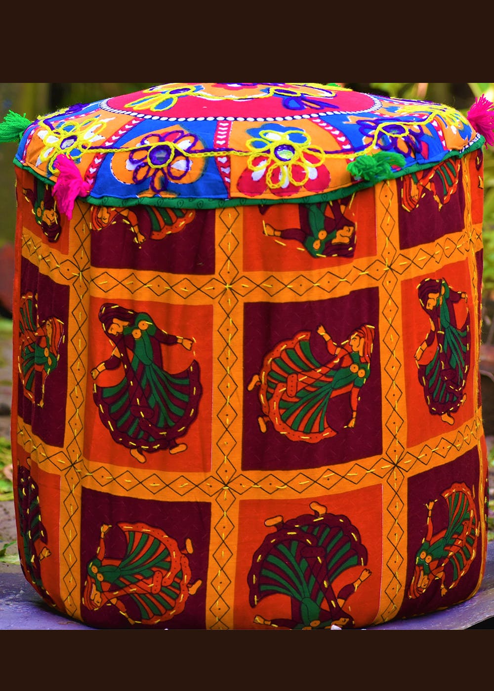 Get Rajasthani Dancing Women Motif Mudda at ₹ 600 | LBB Shop